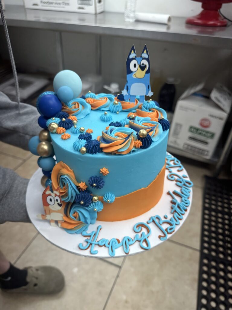 Bluey Cascade Cake – Baes Baekery