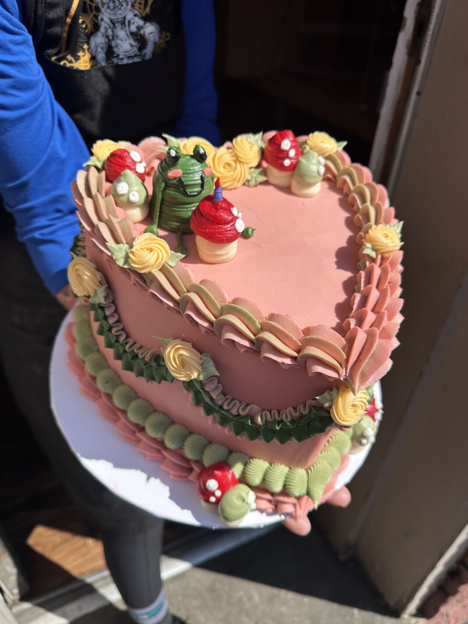 Build Your Own Heart Cake – Baes Baekery